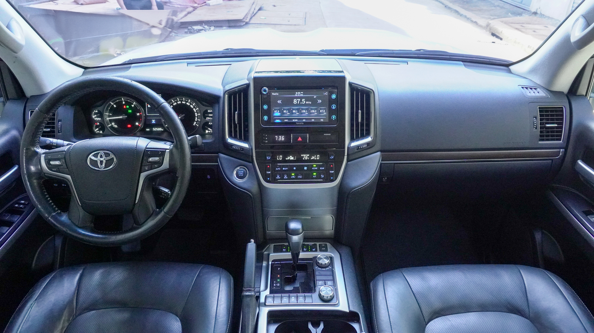 2020 Toyota LC200 4X4 V8 Dsl A/T - Toyota Certified