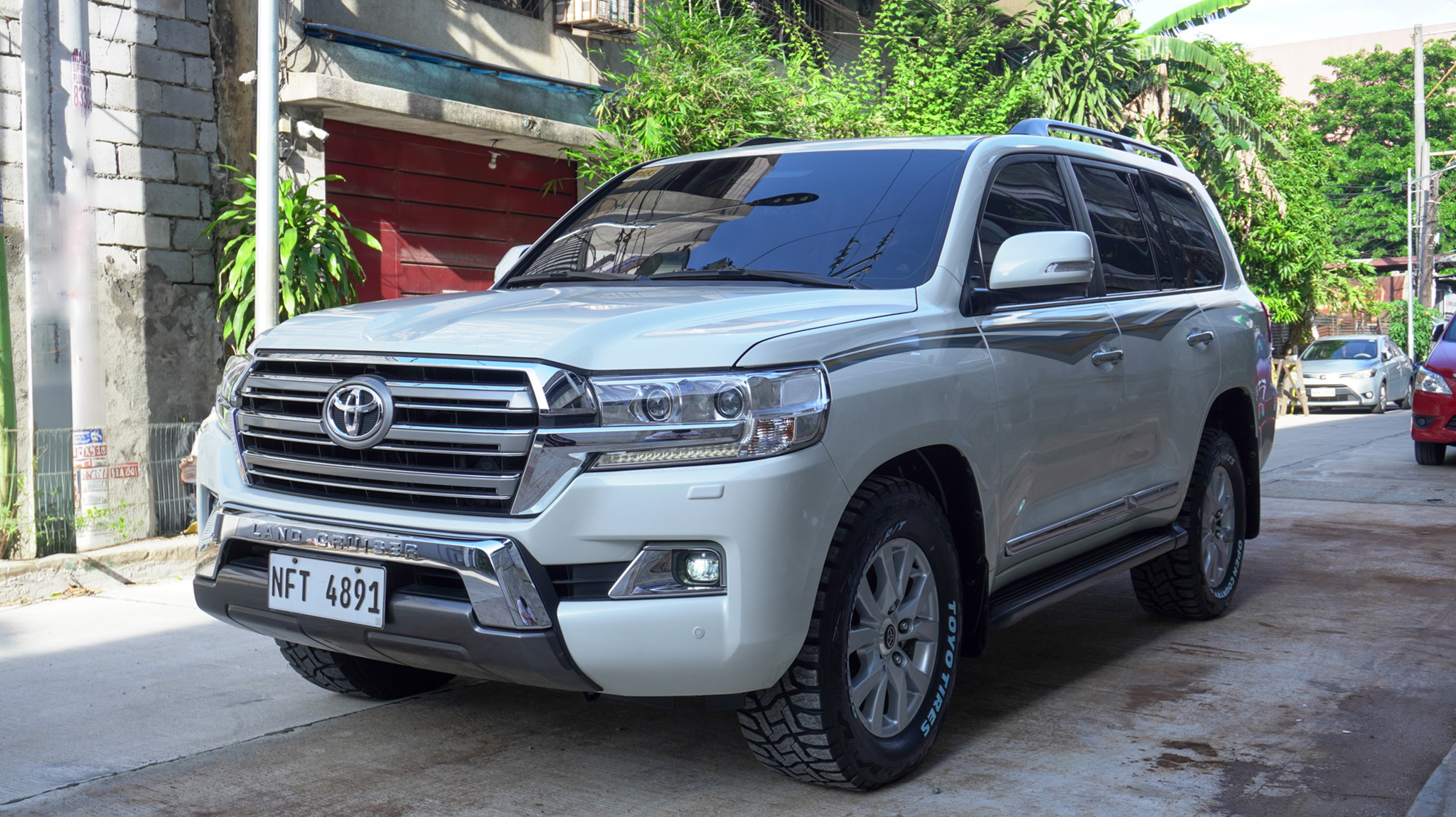 2020 Toyota LC200 4X4 V8 Dsl A/T - Toyota Certified